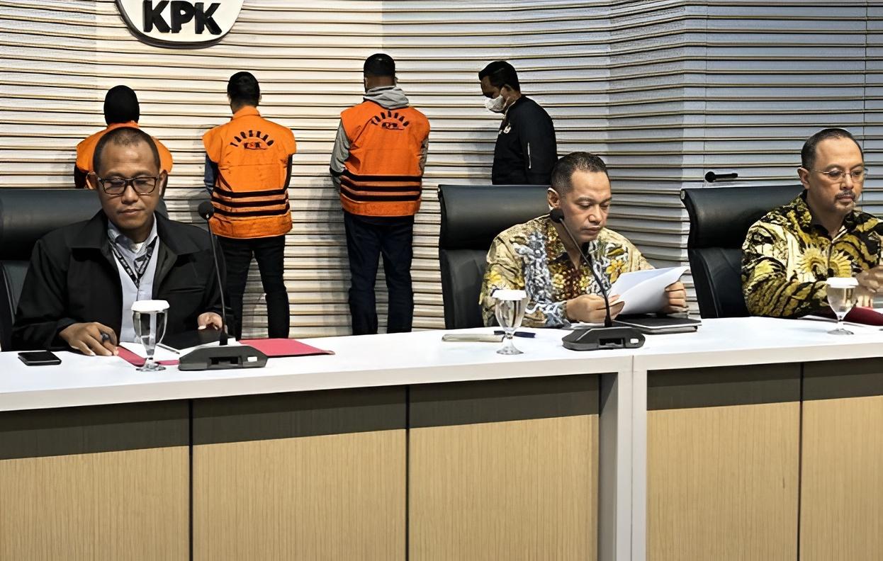 KPK Tetapkan Pj Wali Kota Pekanbaru dan Dua Pejabat Lain Sebagai Tersangka Korupsi