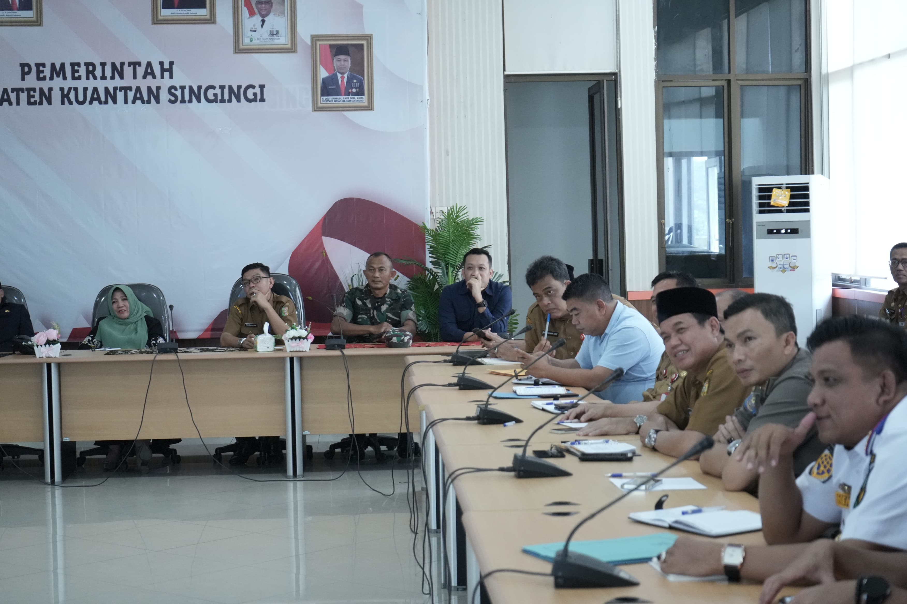 Bupati Bentuk Panitia Pelaksana Pacu jalur event nasional 2024 , Ini ...